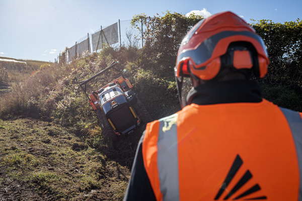 FAE Introduces New RCU45 Ultra-Compact Tracked Carrier | Supply Post ...