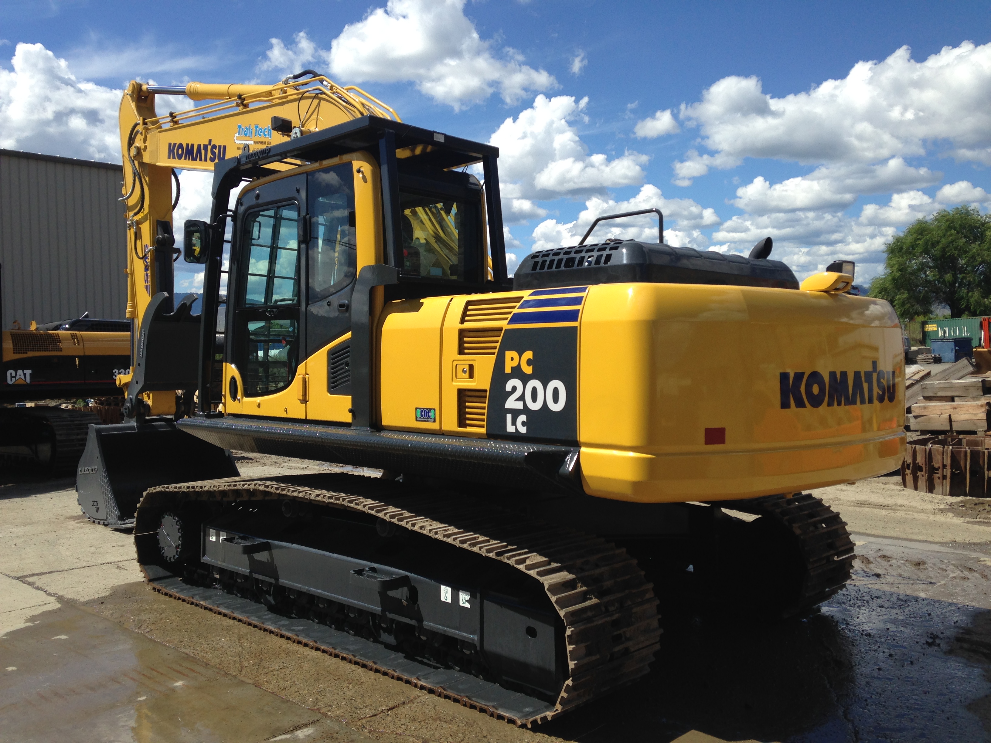 2018 Komatsu PC200 (For Sale or Rent)