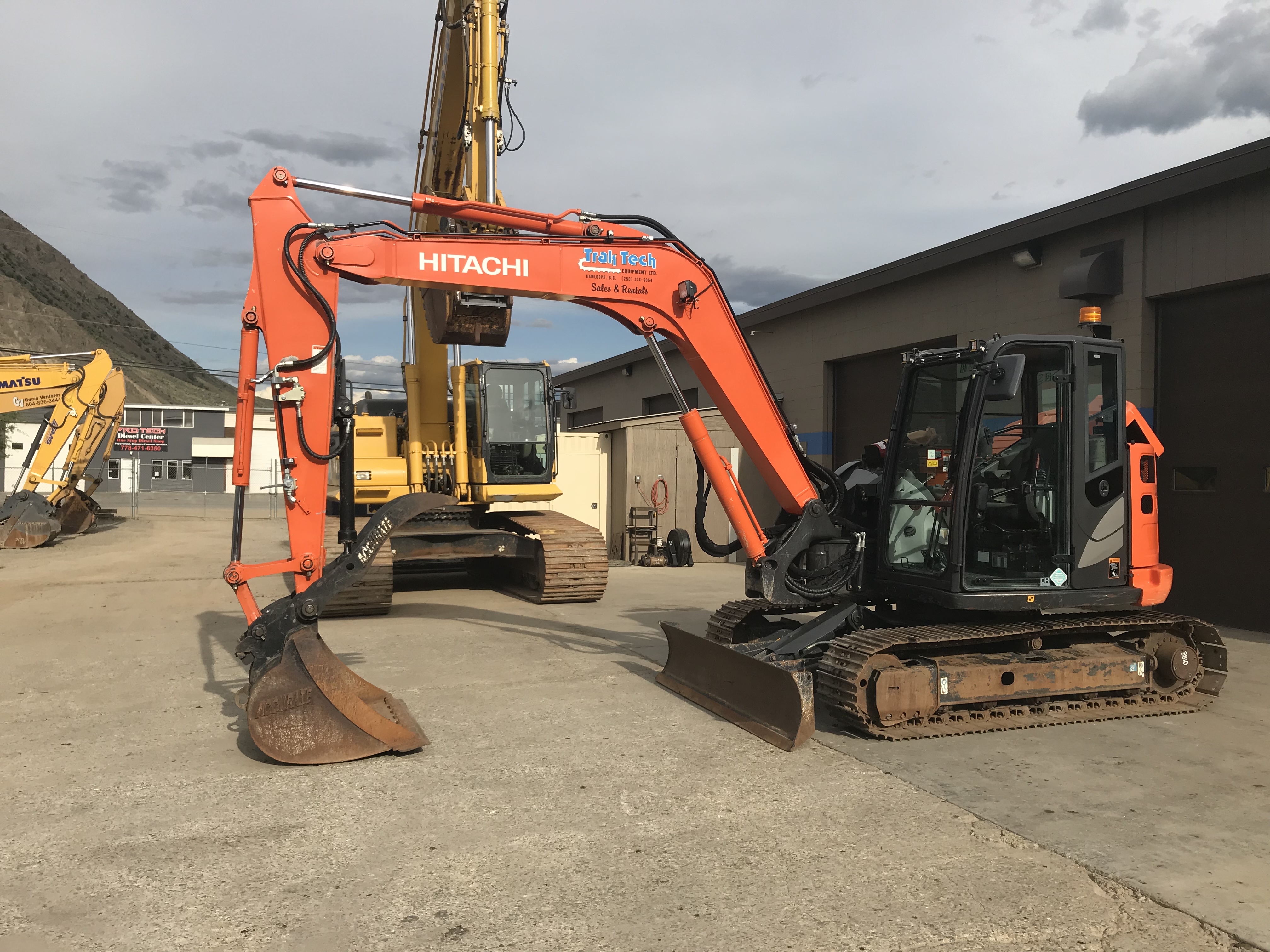 2016 Hitachi ZX85USB-5N (For Sale or Rent)